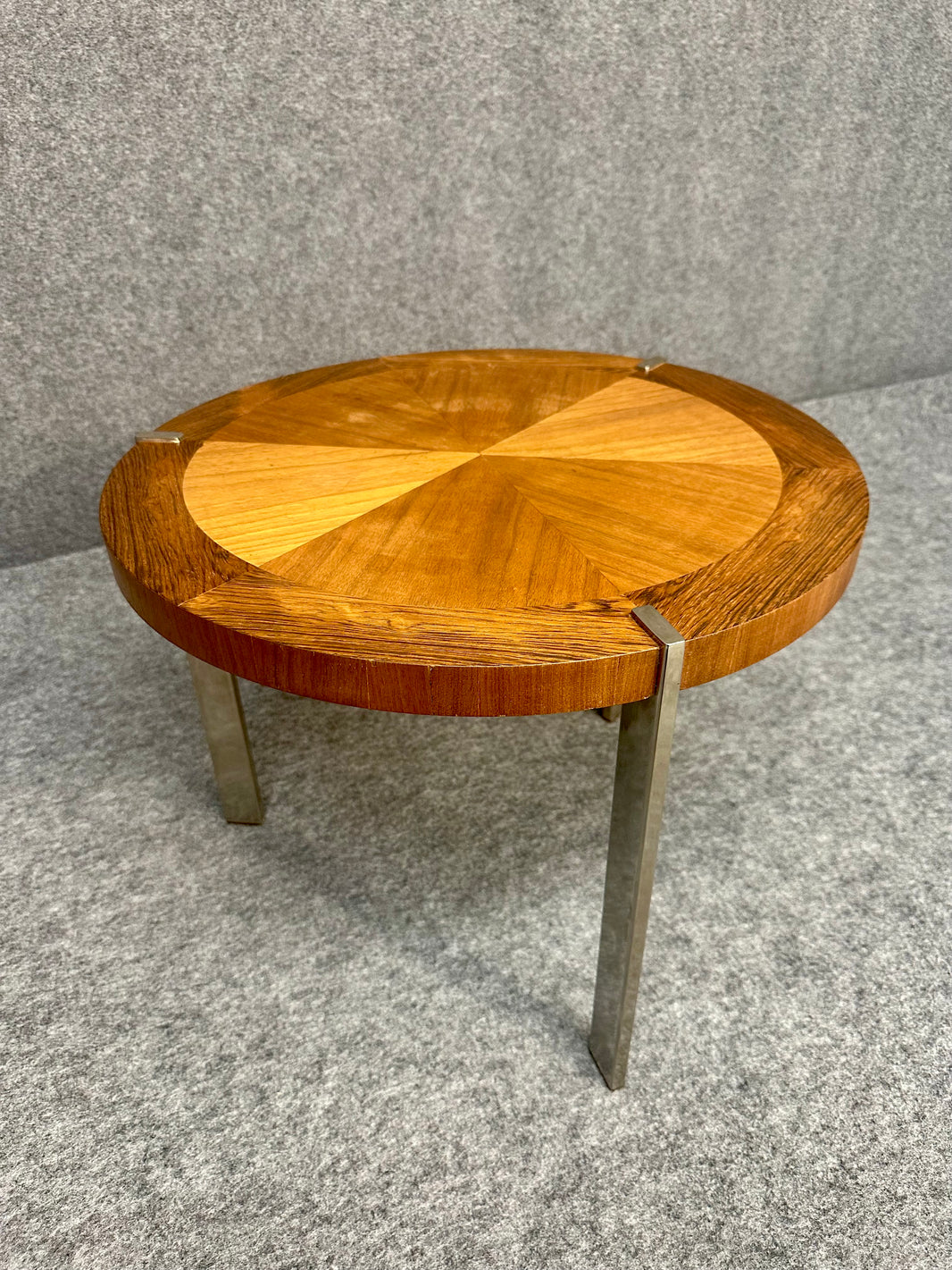 Tables – Spatial Art-Works